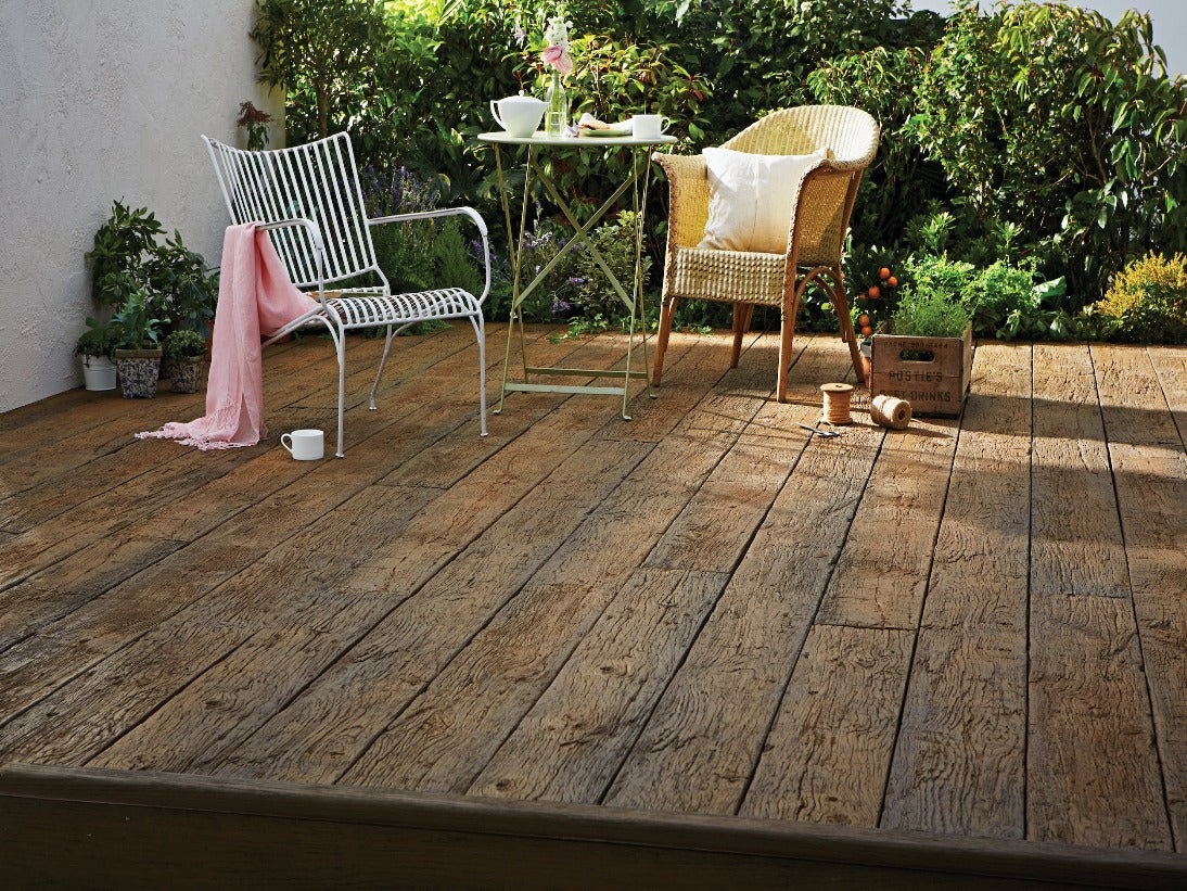 Vintage Oak - Weathered Oak – Composite Cladding & Decking Supply UK